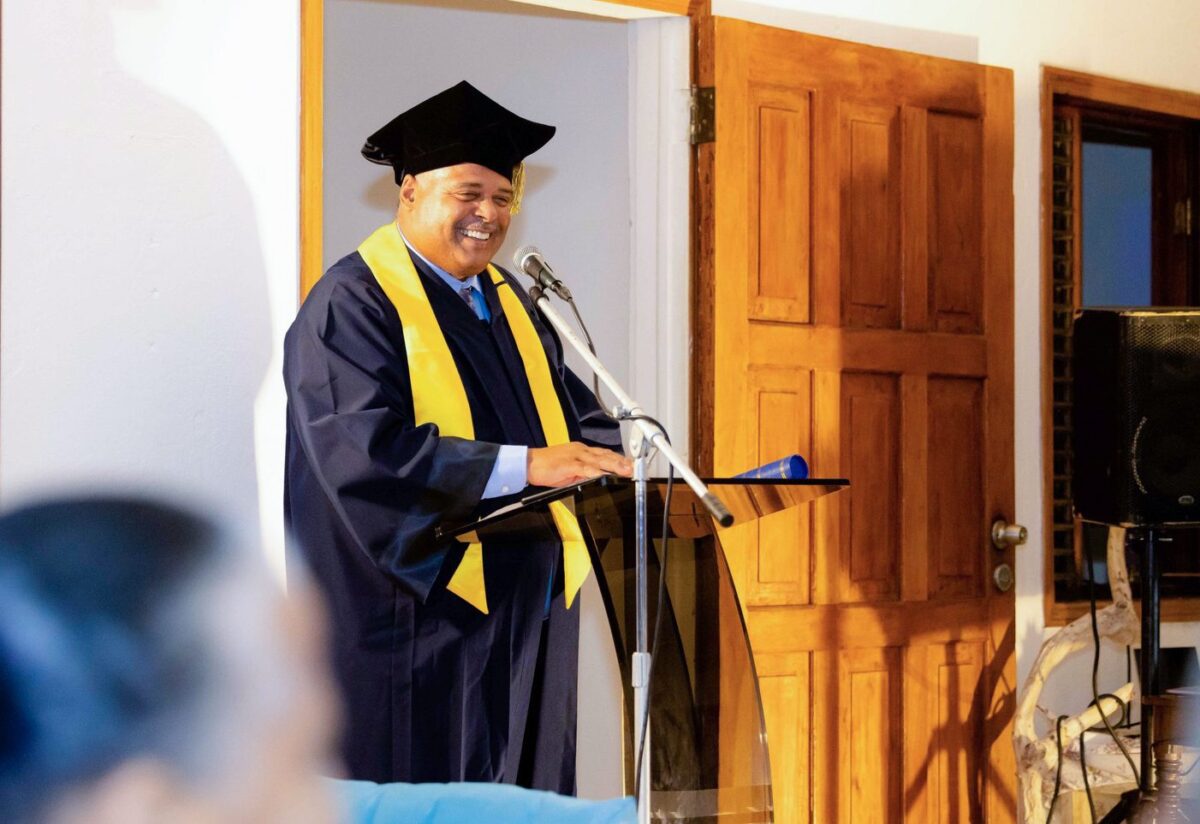 Premier granted honorary professor title from Global Humanistic University